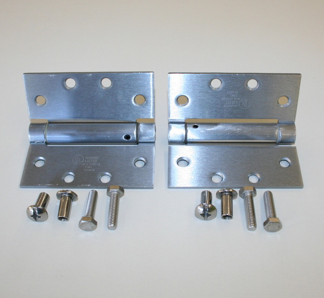 Dunk Tank Seat Hinges