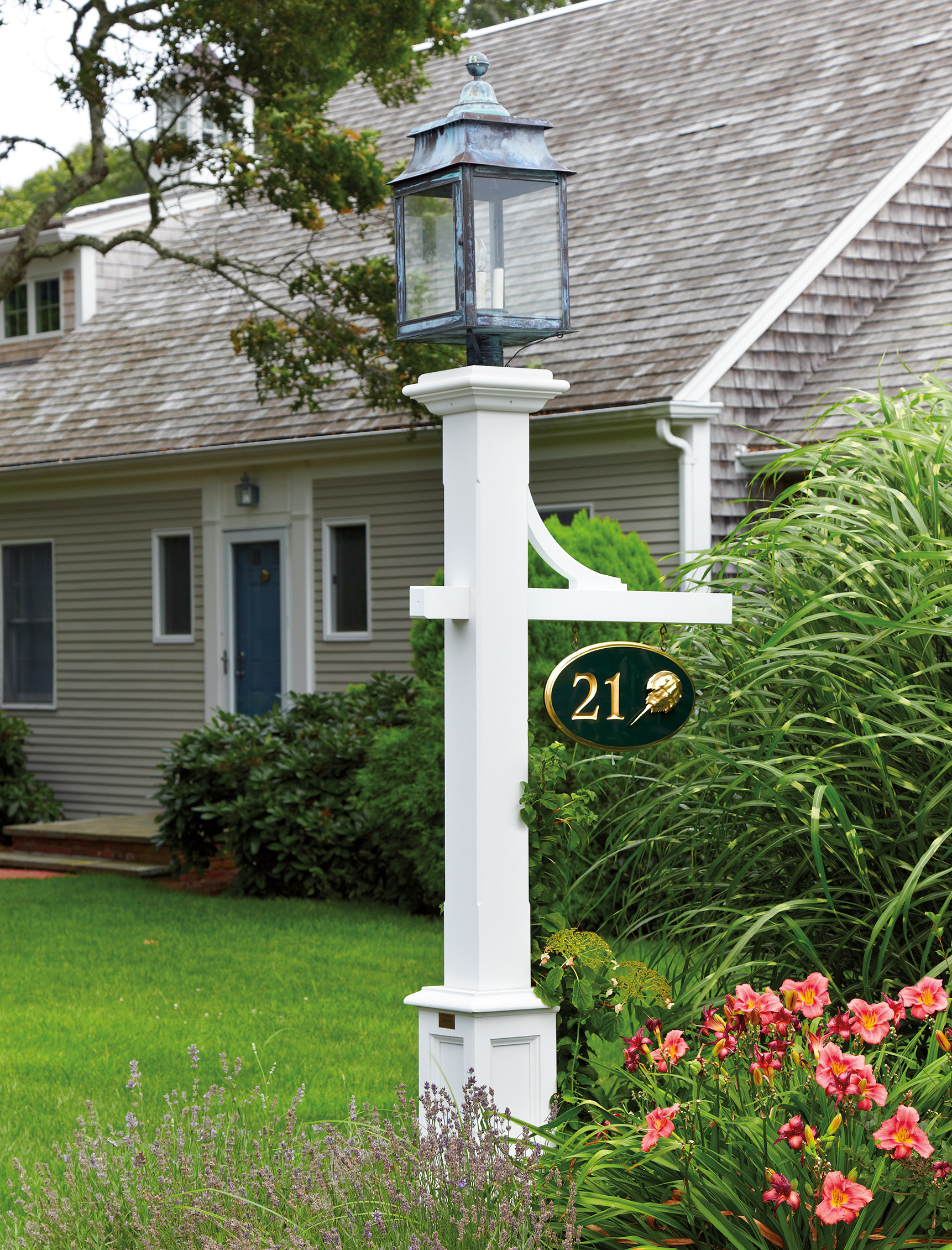 Luxury Outdoor Lighting Solutions: Lighting & Light Posts