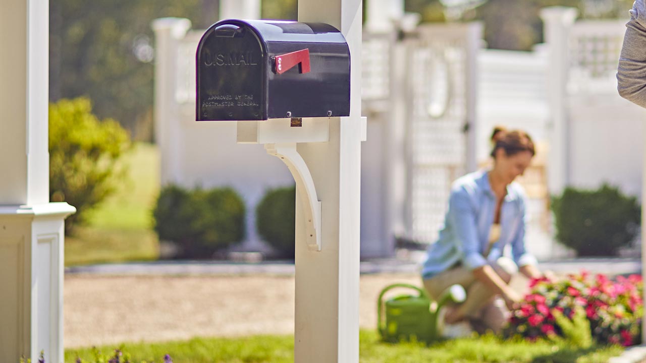Gardening Around Your Mailbox Post - Walpole Outdoors