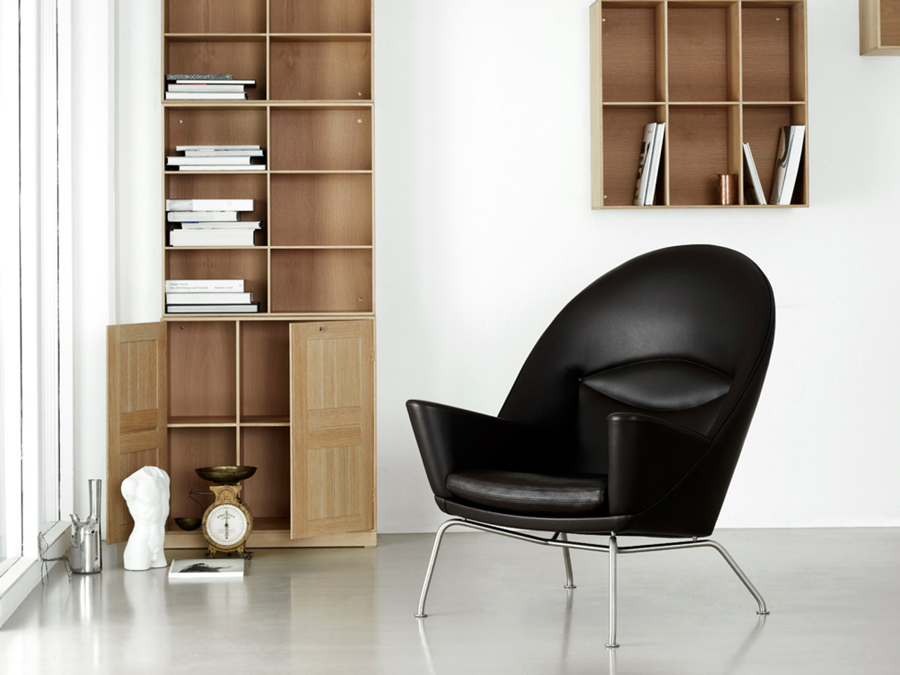 Carl Hansen Son CH468 Oculus Lounge Chair by Hans J Wegner Chaplins