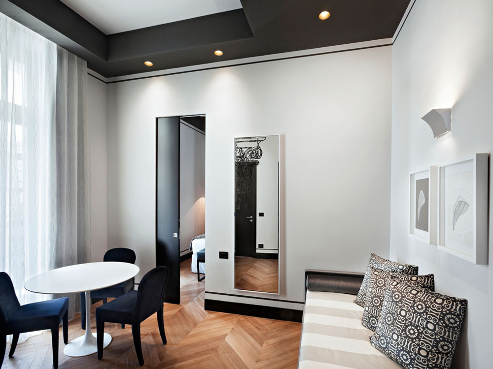 Flos Pochette Wall Light by Rodolfo Dordoni - Chaplins