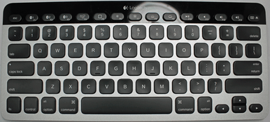 Logitech Bluetooth Illuminated Keyboard K811 Laptop Keyboard ...