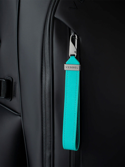 Vessel Genuine Leather Loop Pull | GolfBox