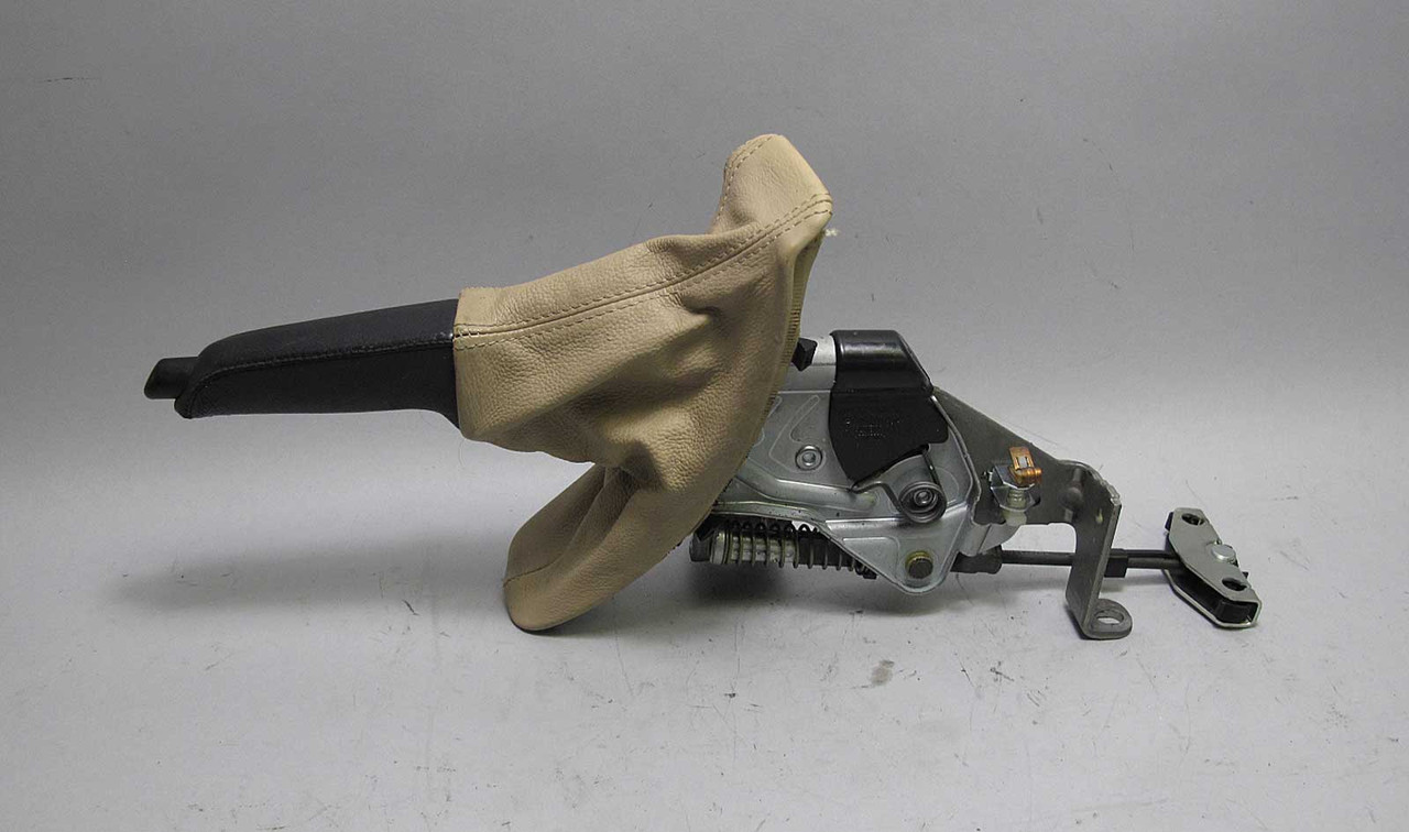 BMW E90 3-Series E-Brake Handbrake Handle and Boot Beige Leather 2006 ...
