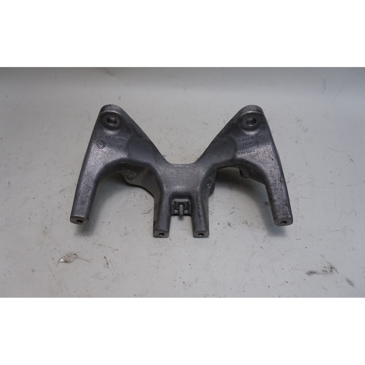 2013-2018 BMW F10 M5 F12 M6 Upper Transmission Mount Bracket for Dual ...