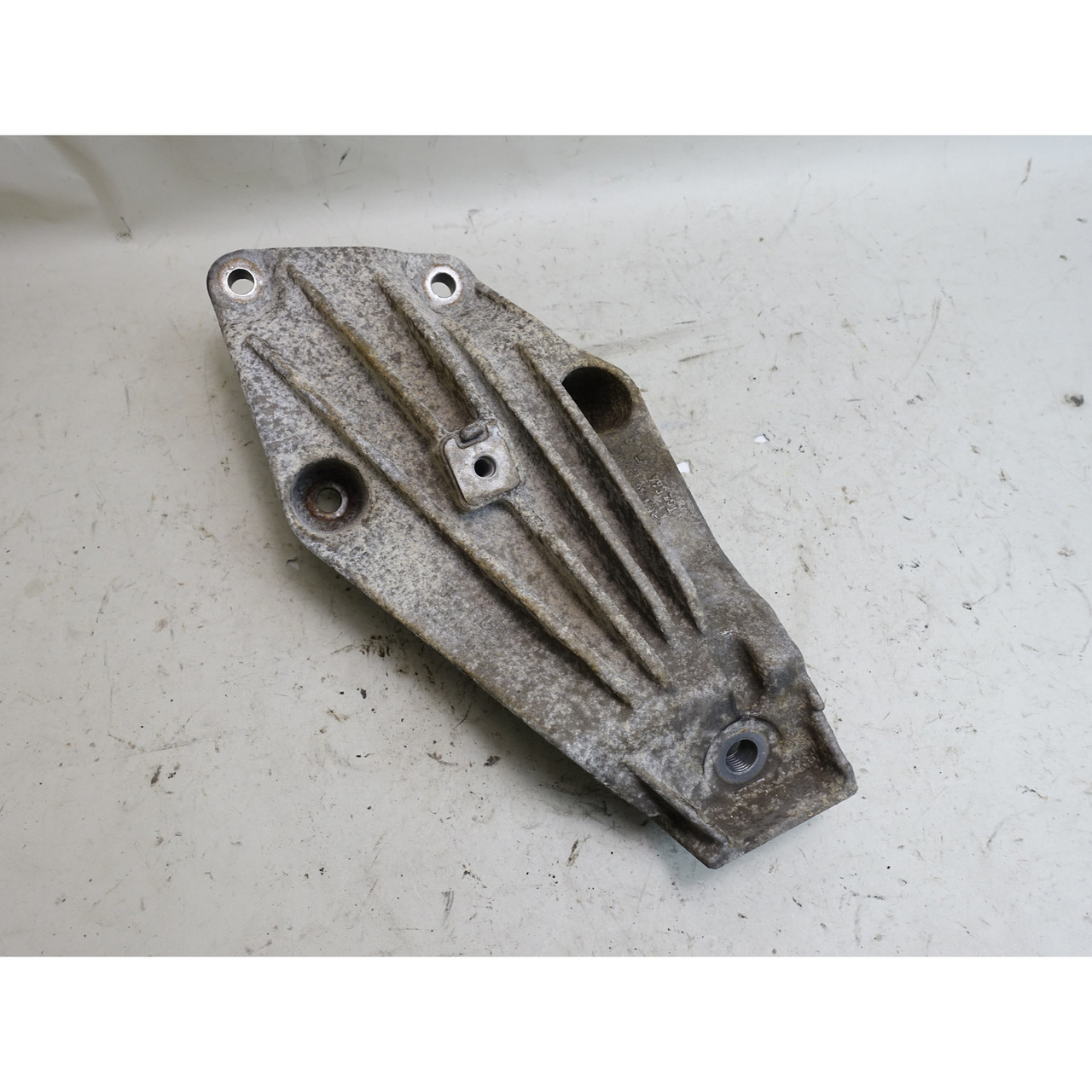 2017-2024 BMW G30 540iX G20 340iX Left Driver's Engine Support Arm ...