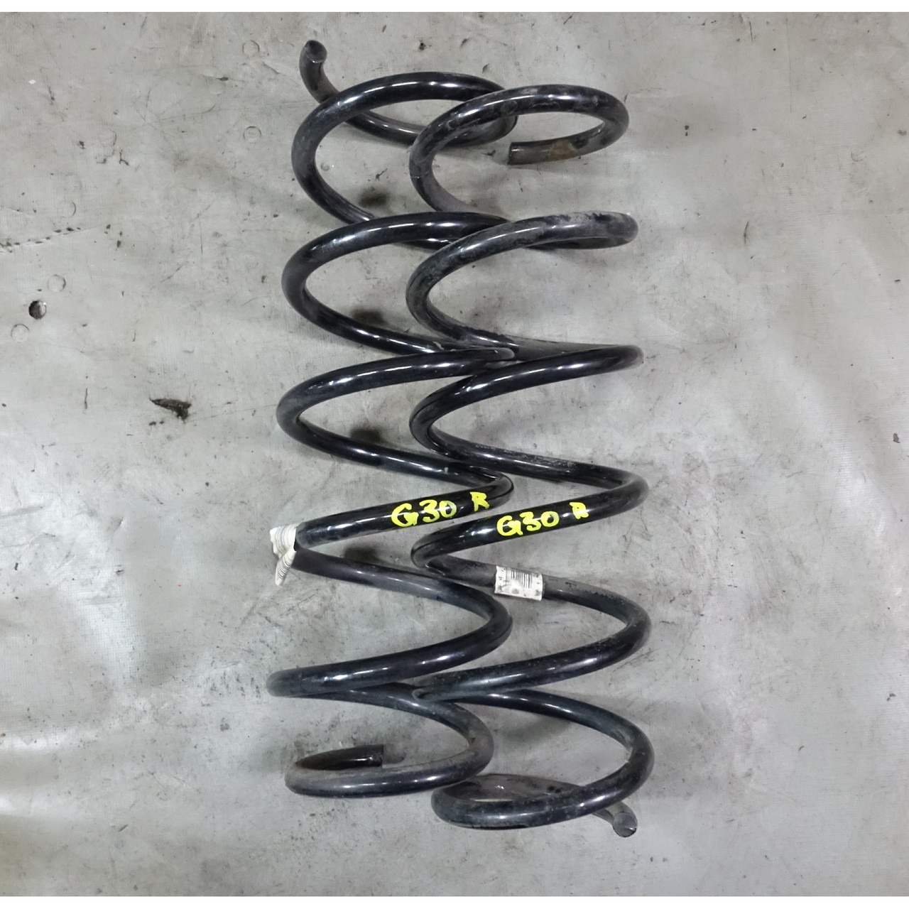 2017-2020 BMW G30 540iX Factory Rear Axle M Sports Coil Spring Pair 2P OE