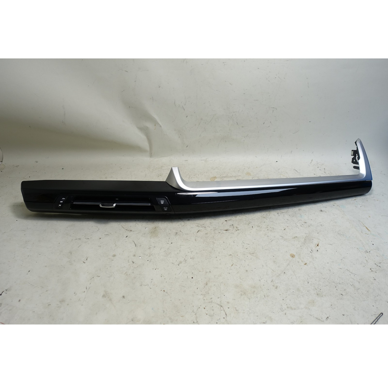 2023-2026 BMW X2 U10 X1 U11 Right Front Dashboard Trim Finisher Gloss ...