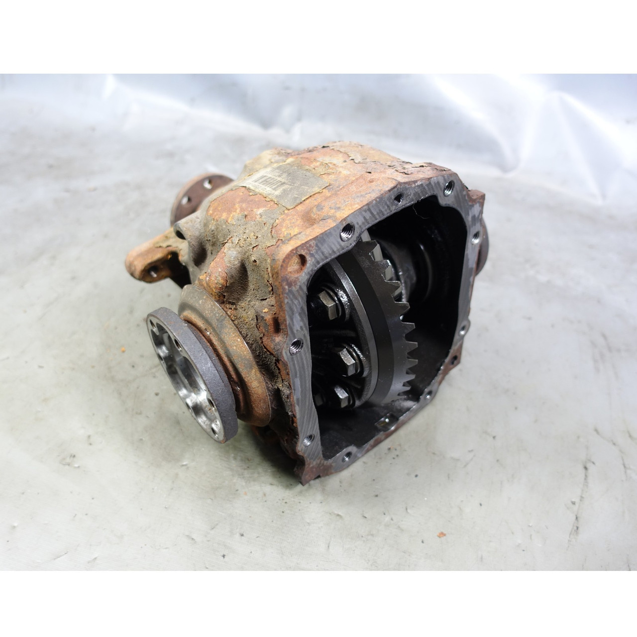 BMW E82 E88 128i 1-Series Rear Differential Carrier 3.73 Auto OEM 2008 ...
