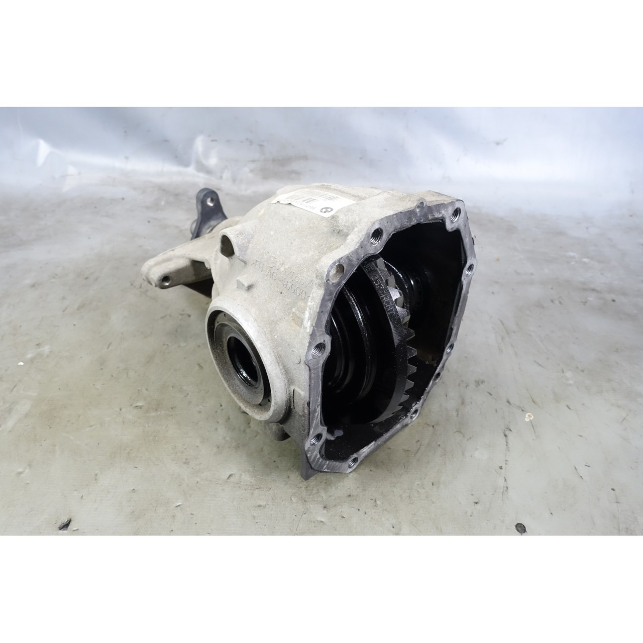 Damaged BMW G30 G15 B58 Rear Final Drive Differential Carrier 2.93 2017 ...