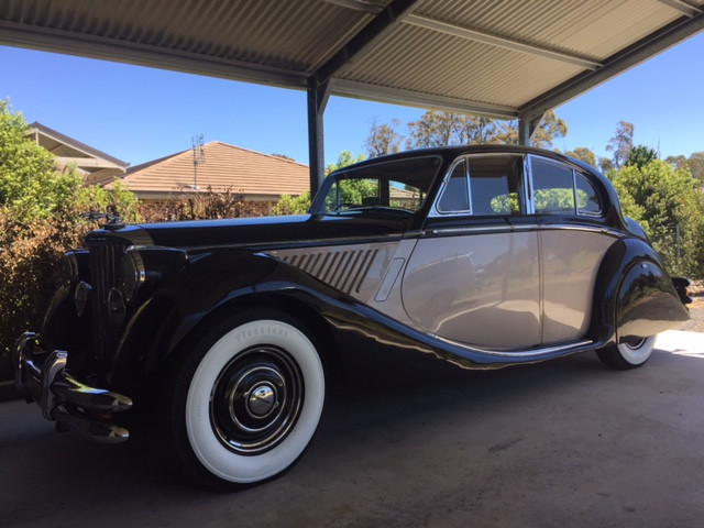 Firestone 650-16 4" White Wall - Antique Tyres