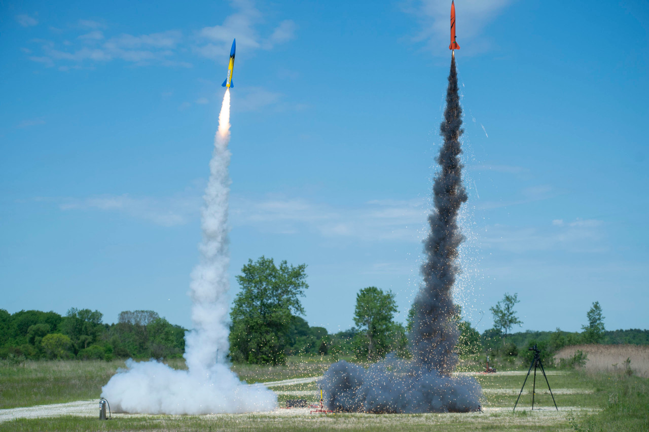 LOC Precision Flying Model Rocket Kit 5.5" Wolverine LOC PK-120