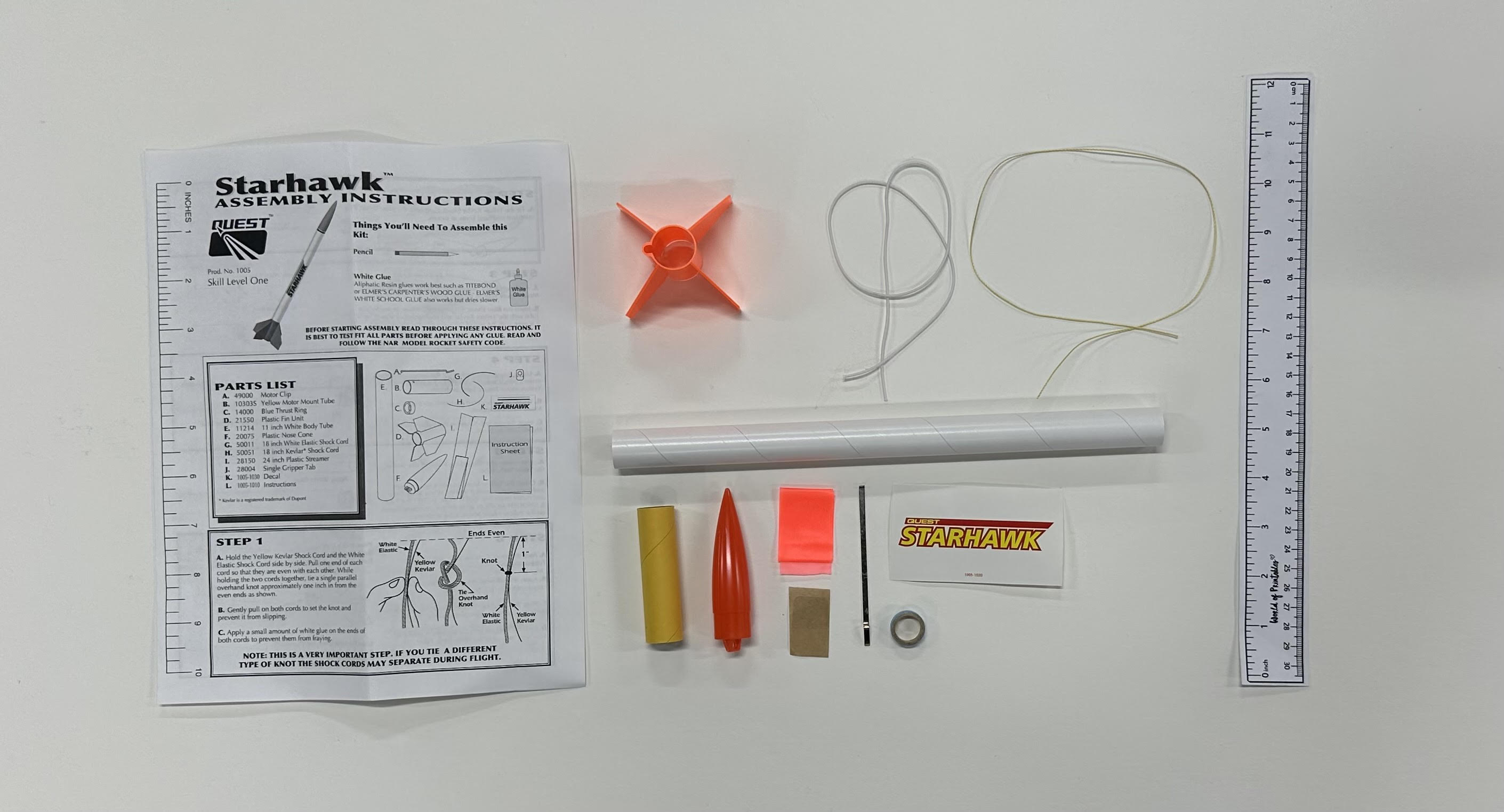 Quest Flying Model Rocket Kit Starhawk 1005