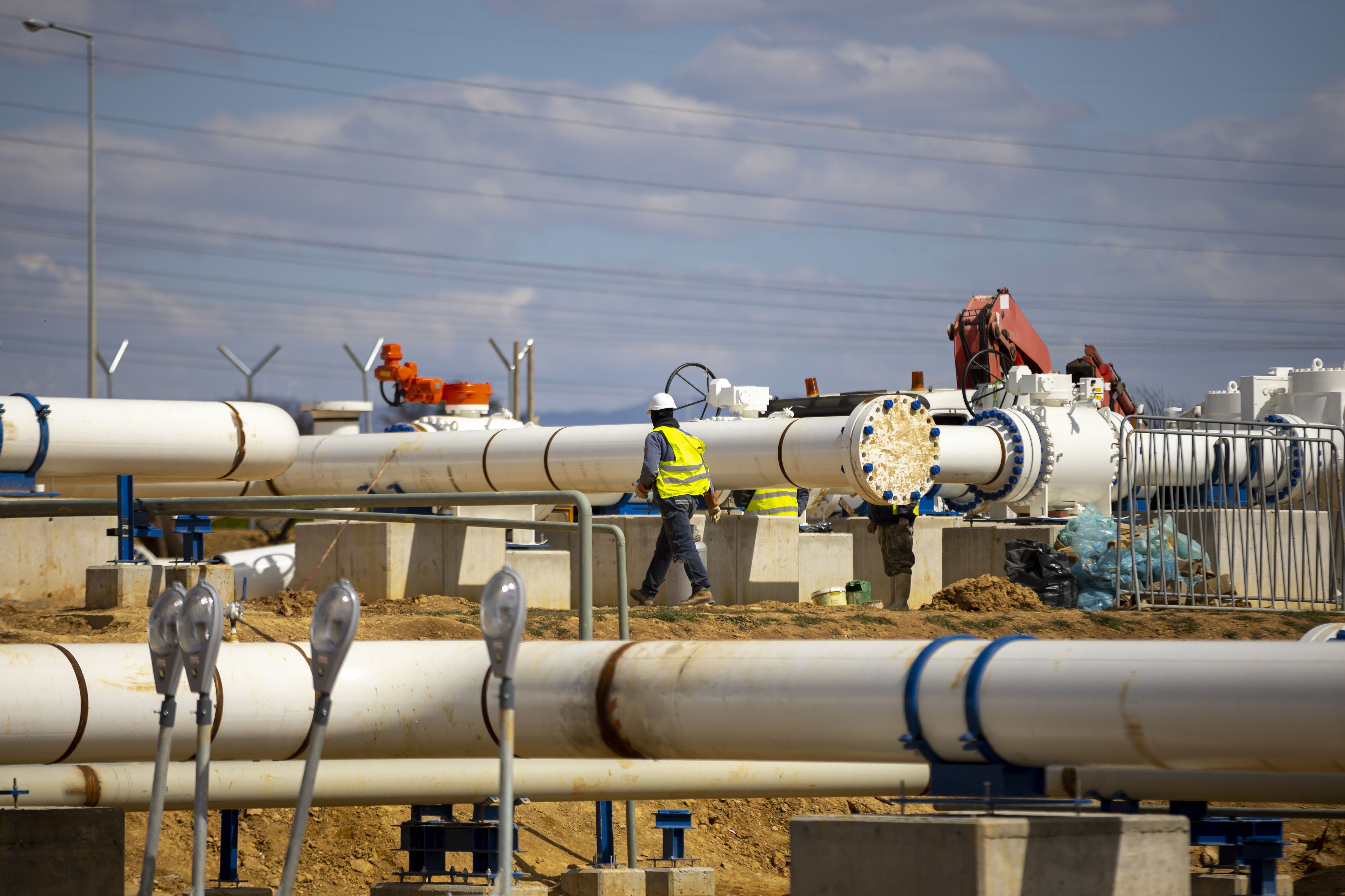 Building a Smarter Pipeline: How Modern Industrial Networks Transform ...