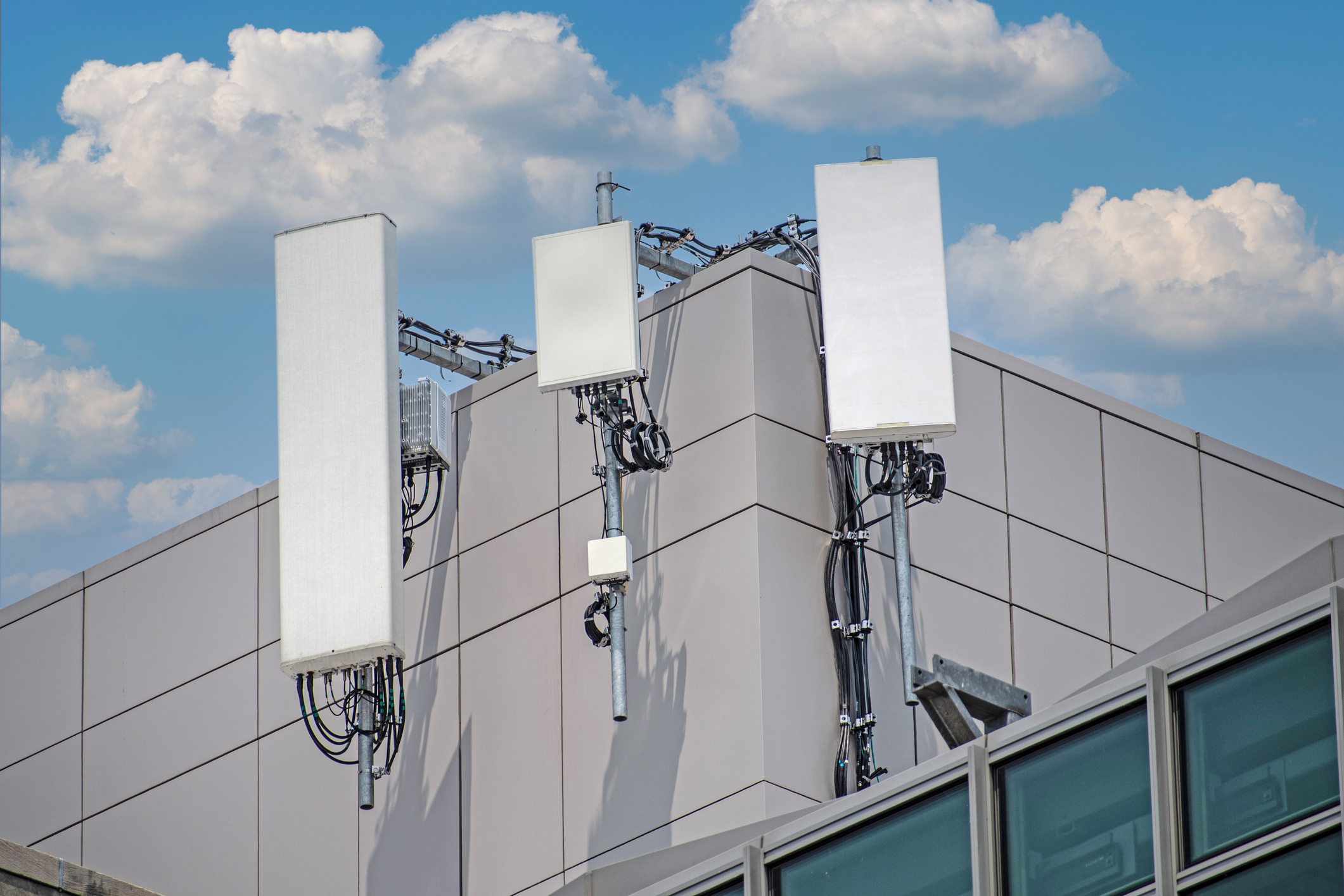 Private 5G Network Use Cases: Industry Applications and Success Stories ...
