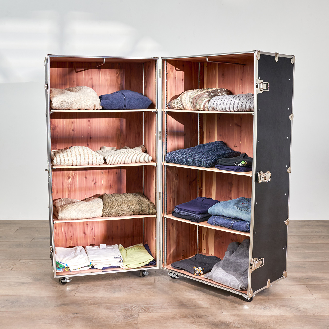 Rhino Aromatic Cedar Wardrobe Trunk