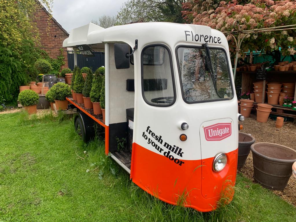 STOP PRESS: GOOD NEWS FLASH! Vintage milk floats scored a big success ...