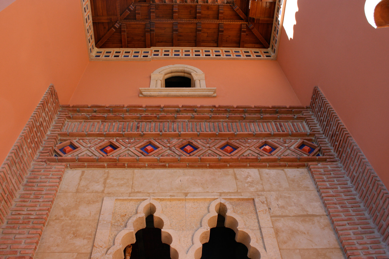 Architectural ceramics ceiling - gvega