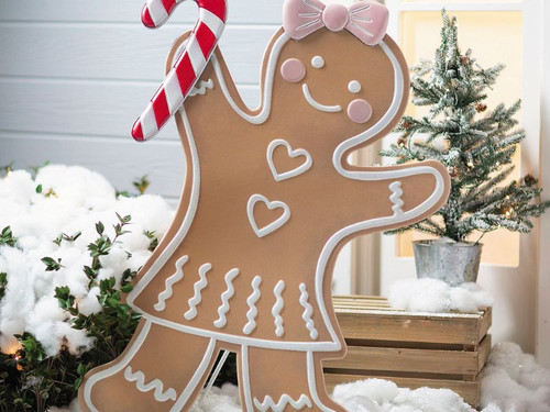 Gingerbread Girl – 37 In Metal Christmas Decoration