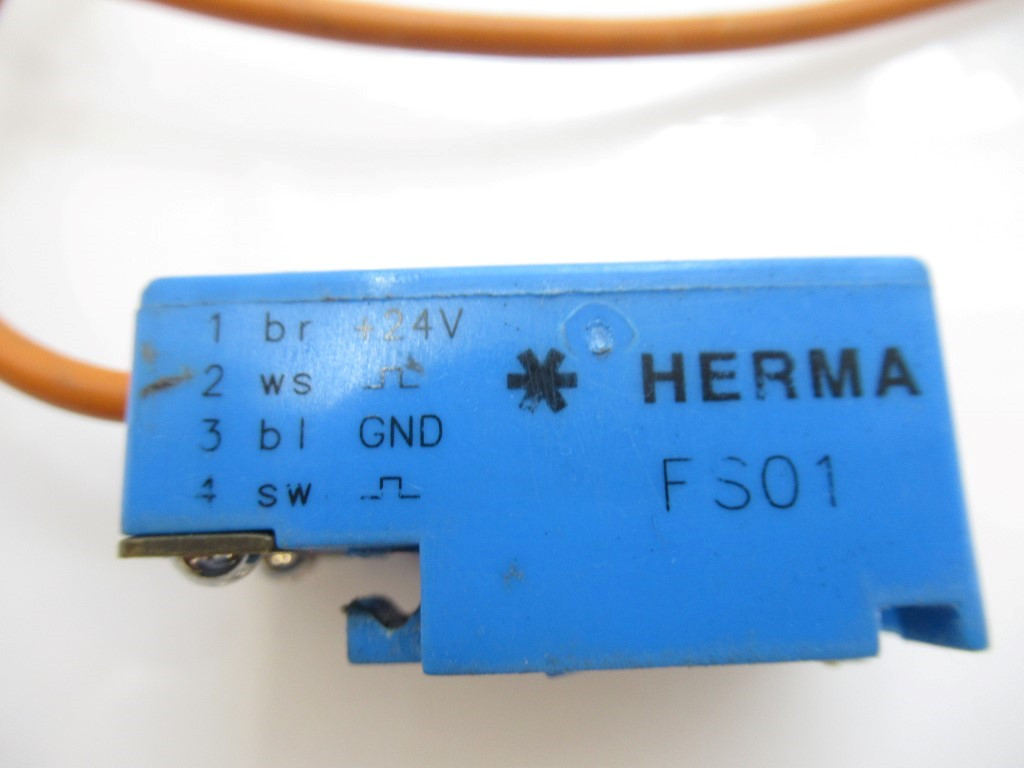FS01 HERMA Label Trace Sensor With Extra Cable Adapter - PCM SURPLUS WORLD