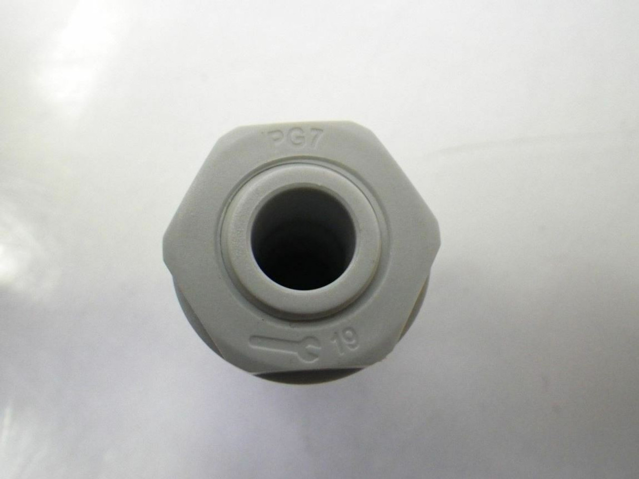 Cable Glands pg7 pg 7 Cord Grip Connector 100 Pieces *NEW* C ul / C ru US - PCM SURPLUS WORLD