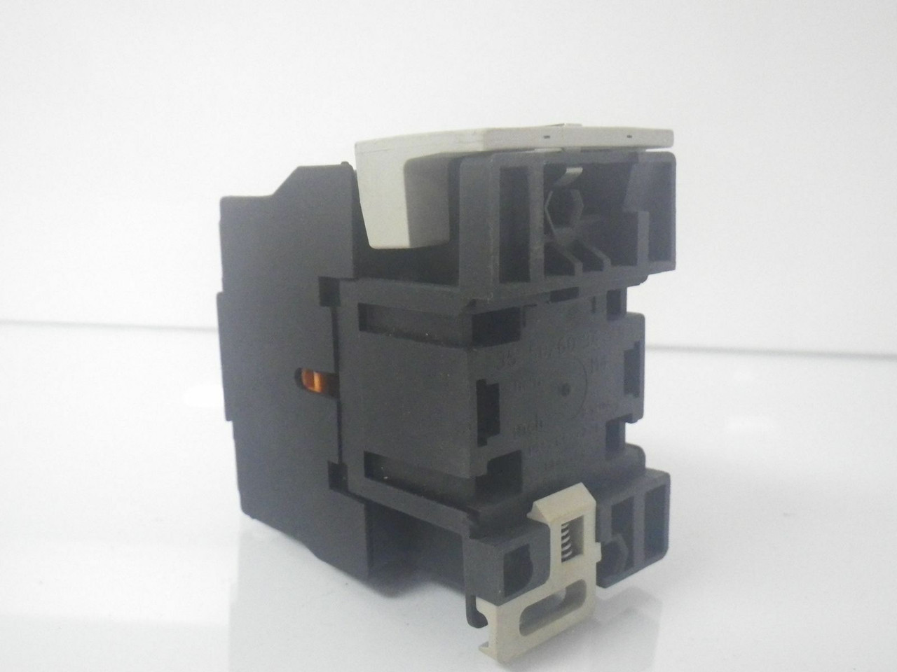 Telemecanique CA2 DN31 with LA1-D22 Contactor with auxiliary contact ...