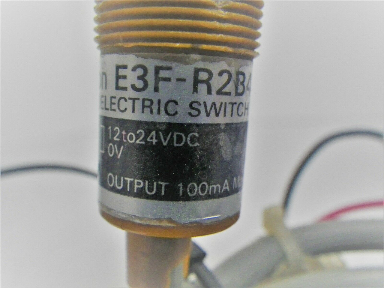 E3F-R2B4 E3FR2B4 Omron photoelectric retroreflective sensor - PCM ...