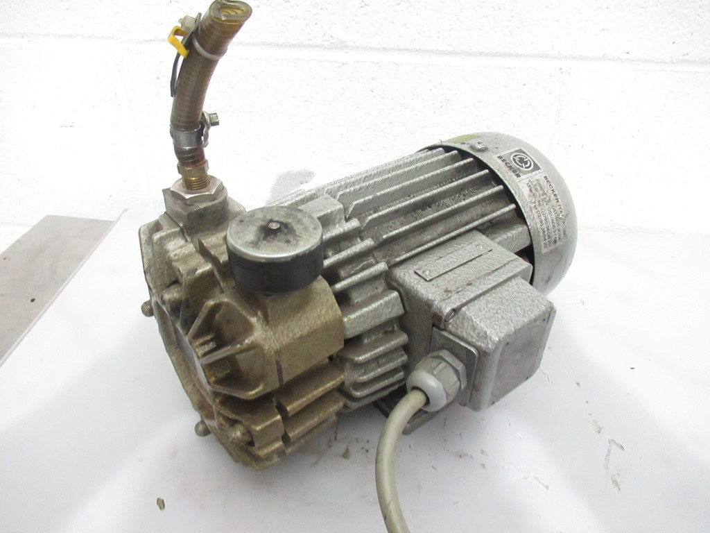 Becker Motor VT 3.6/08 Rotary Vane Vacuum Pump 6/7.5 M3/H, 850 BAR ...