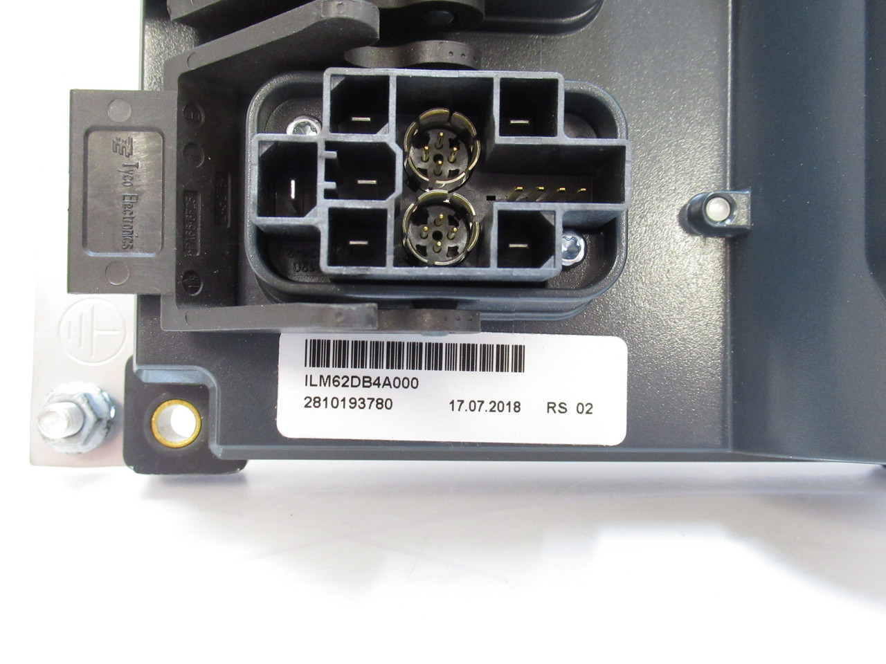 ILM62DB4A000 Schneider, Distribution Box With 1 Input And 4 Outputs