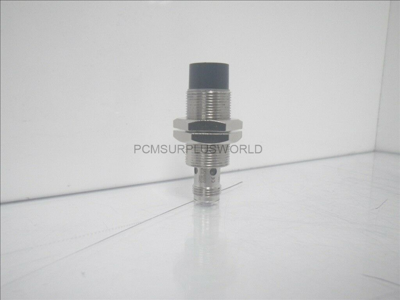 E2A-M18KN16-M1-B1 E2AM18KN16M1B1 Omron Inductive Proximity Sensor (Used) - PCM SURPLUS WORLD