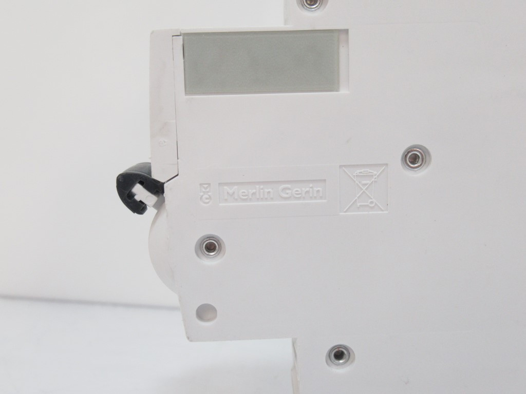 Schneider Electric A9F84102 Miniature Circuit Breaker, 2A, 1 Pole