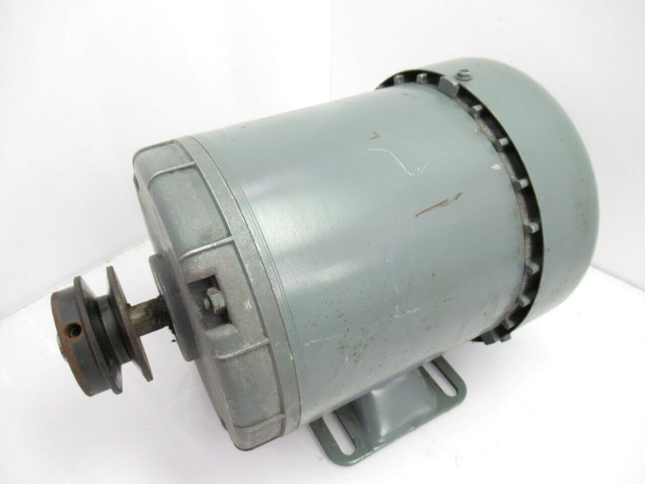 LR22132 - DOERR Electric Motor 1/2hp 3ph 3450/3450rpm ,V/575 ( USED ...