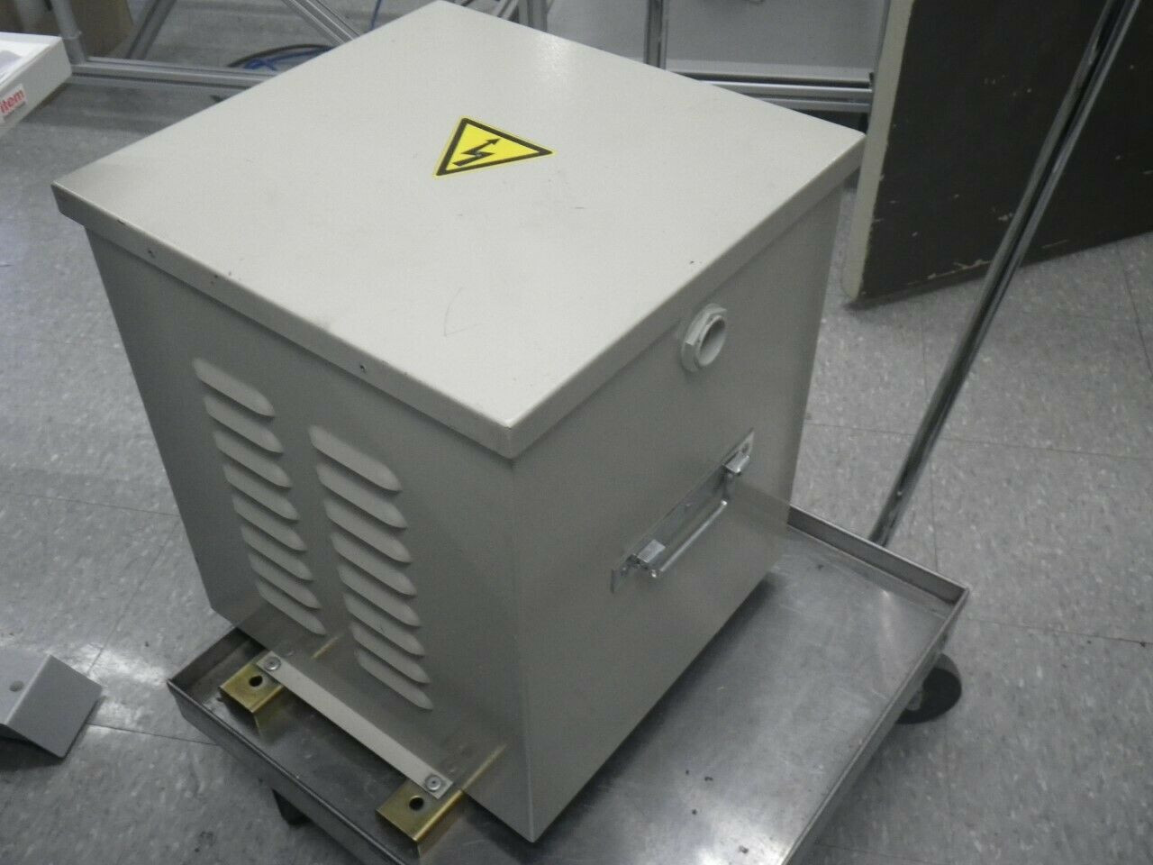 St10 Meng Transformer 10kva Triphase 50-60hz Ip20 U1cc: 5.8% (Used ...