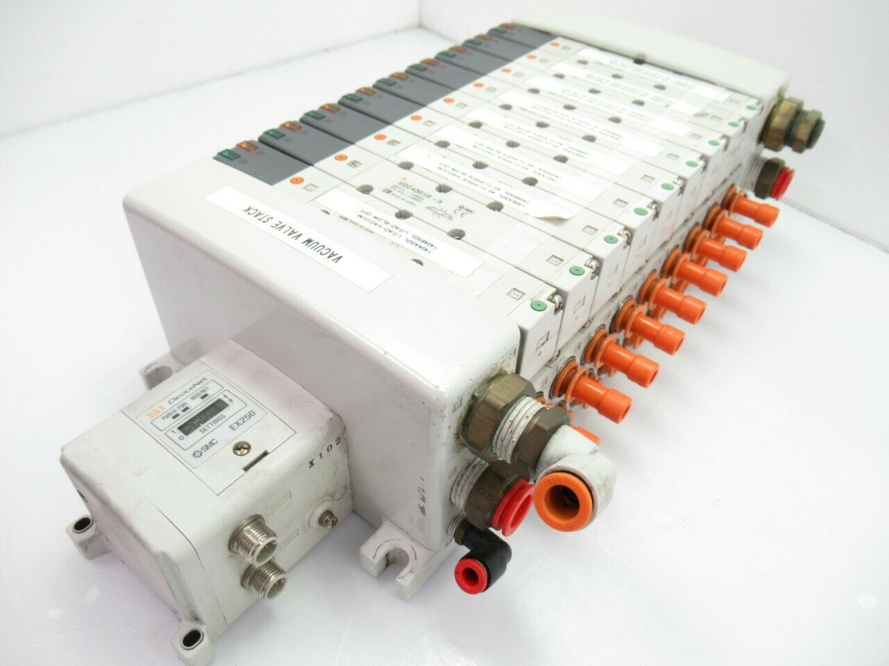 Smc EX250-SDN1 Interface Unit W/ VQC4301R-5 Solenoid Valves Manifold ...