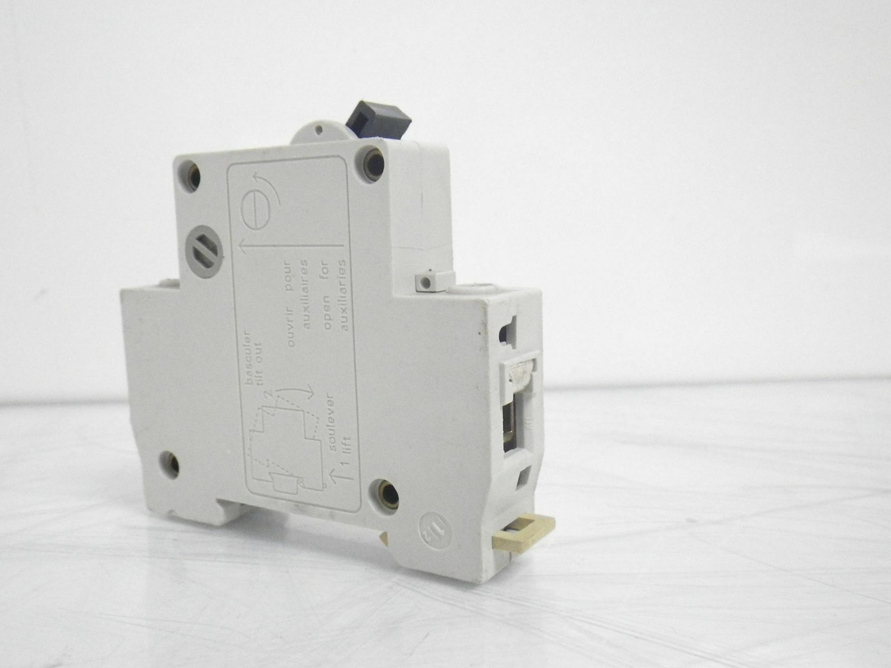 Multi9 C32N D2A Merlin Gerin Circuit Breaker 1 Pole (Used and Tested ...