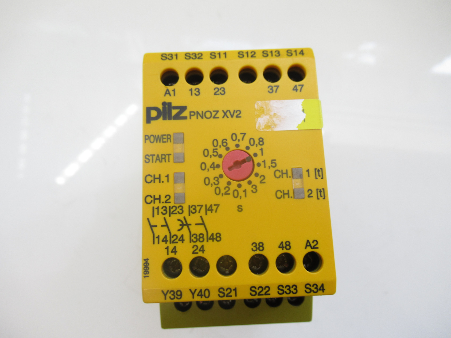 Pilz PNOZ XV2 Safety Relay 8A 24VDC 2 NO 2NO-t - PCM SURPLUS WORLD