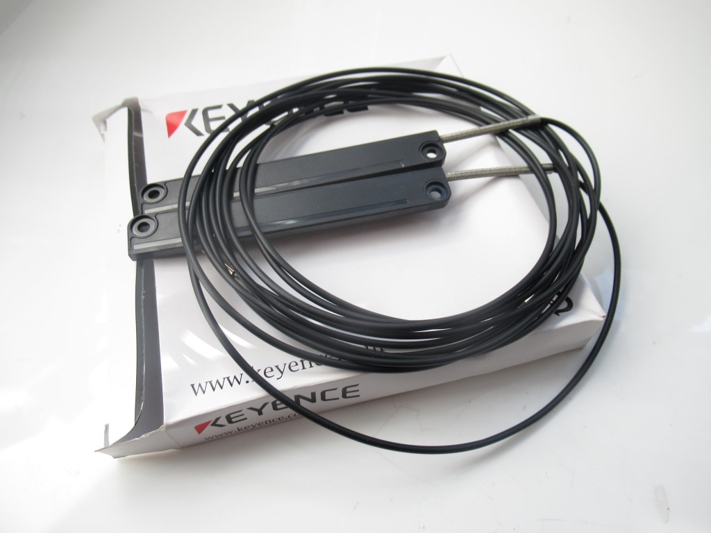 FU-a100 keyence transmissive fiber optic sensor - PCM SURPLUS WORLD