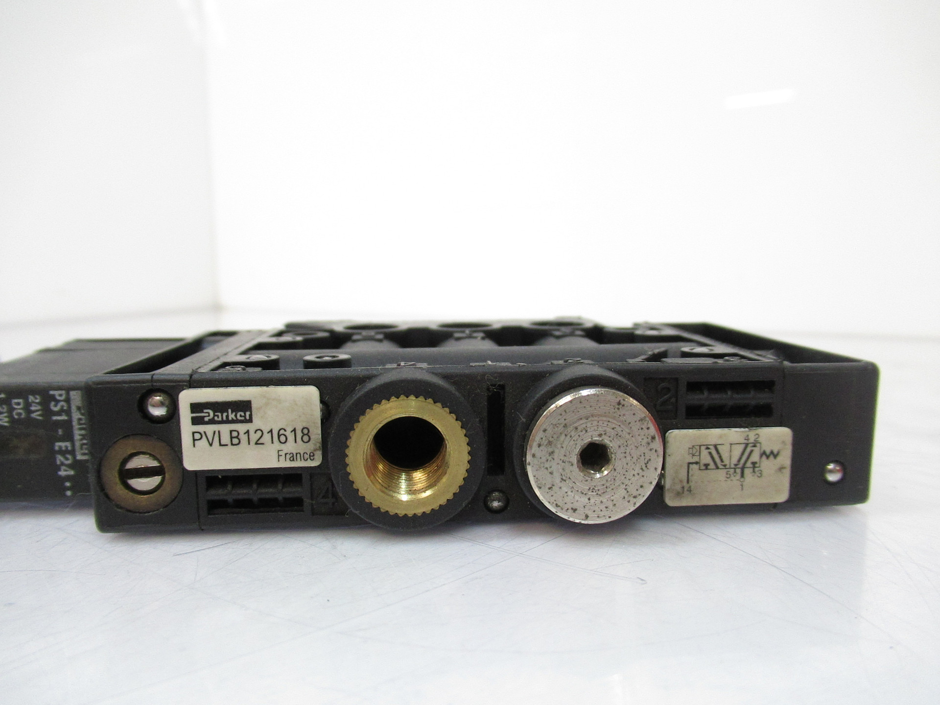 Parker PVLB121618 Solenoid Valve W/ PS1-E24 Module - PCM SURPLUS WORLD