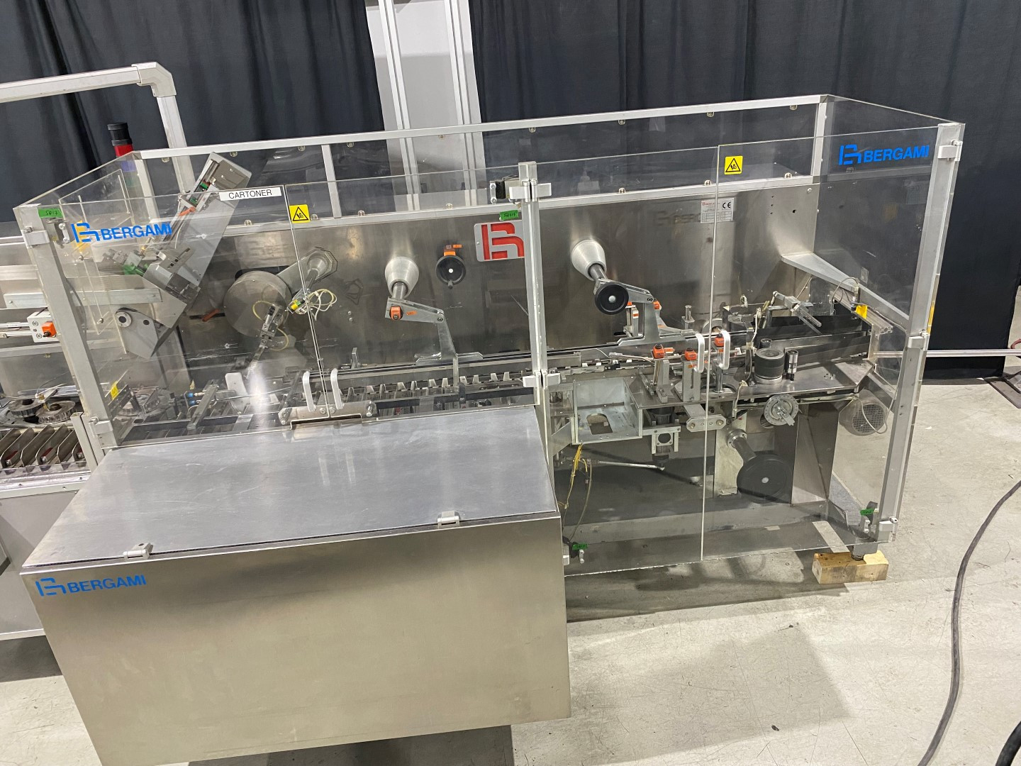 Bergami AS200C continuous horizontal tuck cartoner