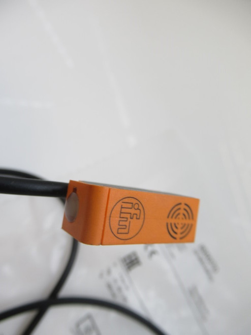IFM Electronic IS-3004-BPKG IS5070 Inductive Sensor Rectangular Plastic ...