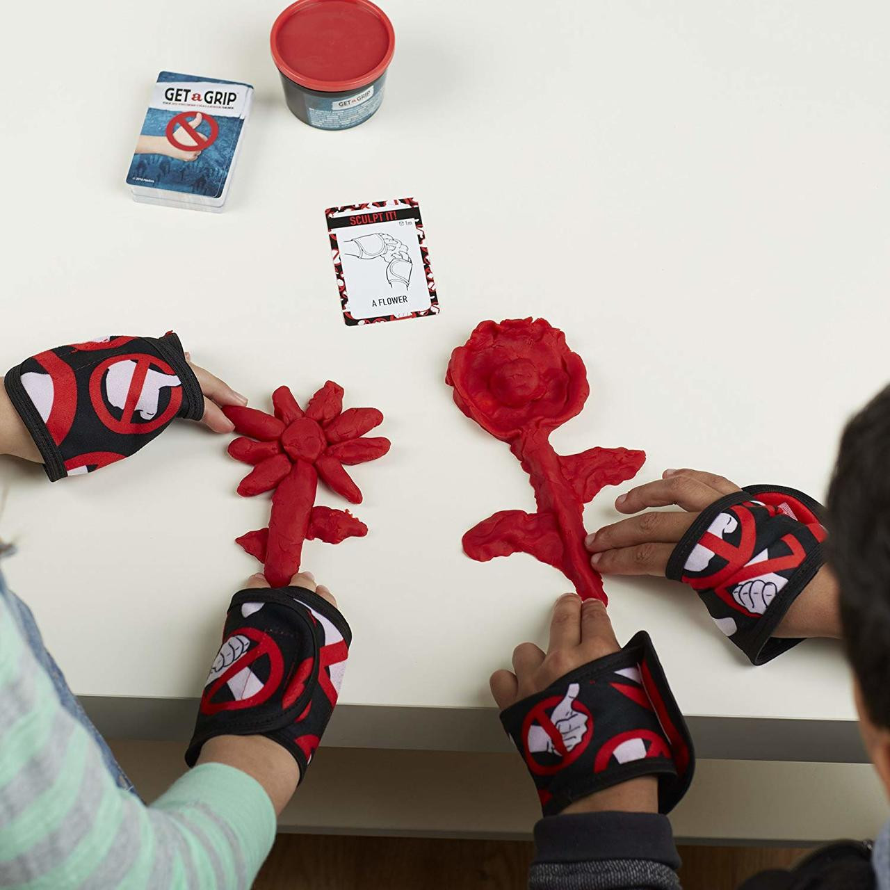 Hasbro Get a Grip Game | The No Thumb Challenge