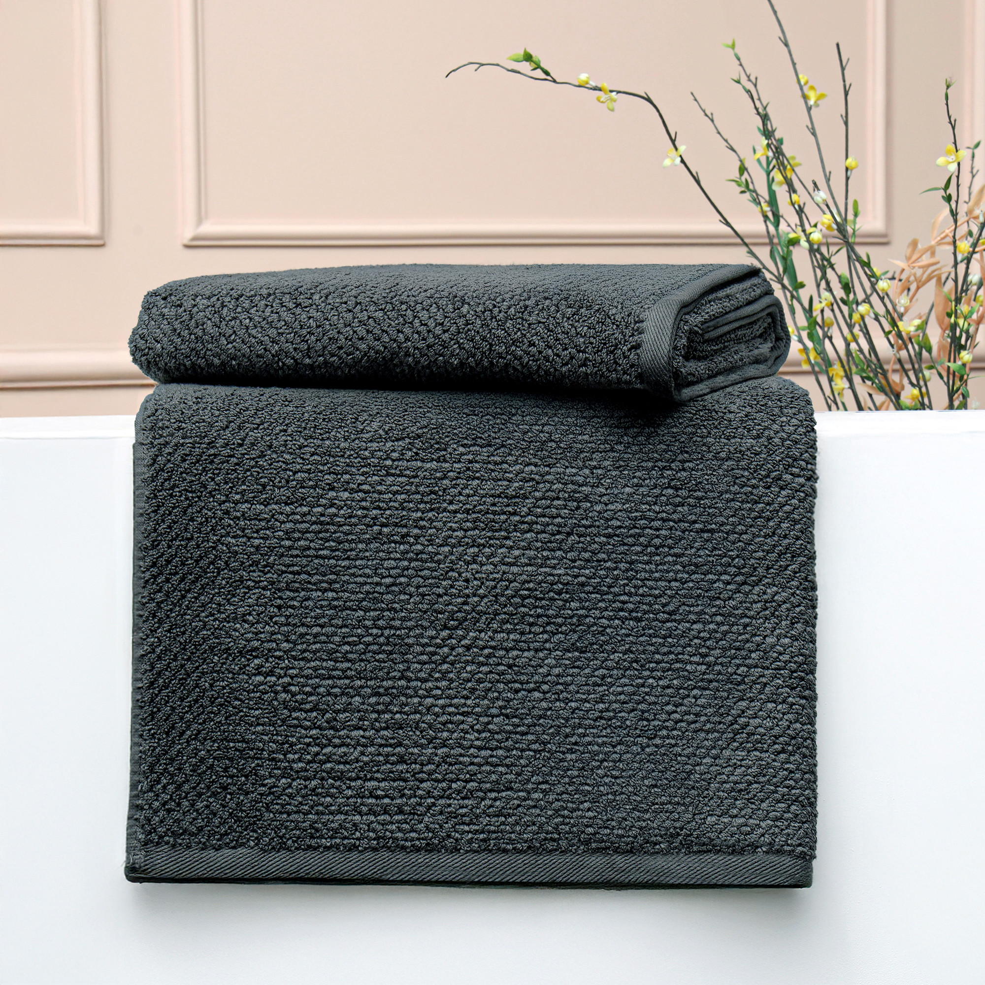 Luxurious 600 GSM Towels – Experience Ultimate Comfort & Style