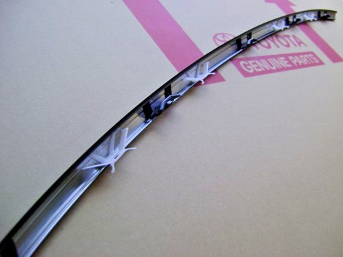 ae86 upper windsheild molding