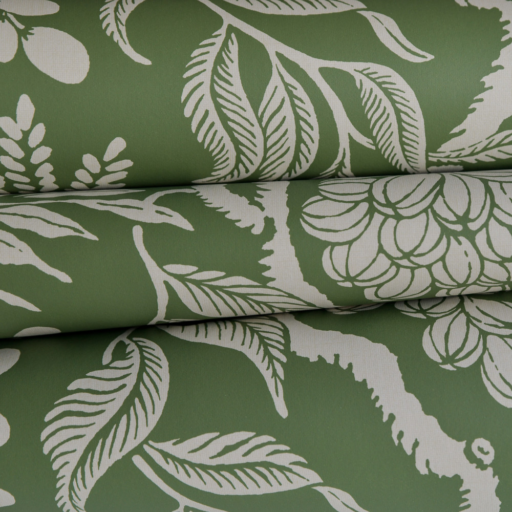 Green Botanical Floral Trailing Wallpaper