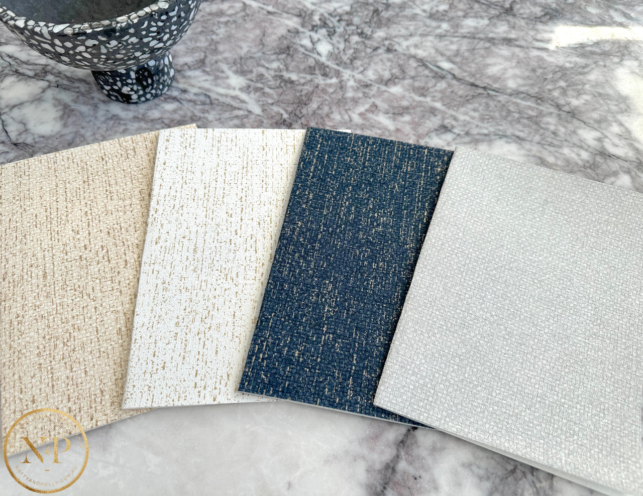 Plain Textured Effect Beige Gold Wallpaper | Caselio Uni Mat Metallic