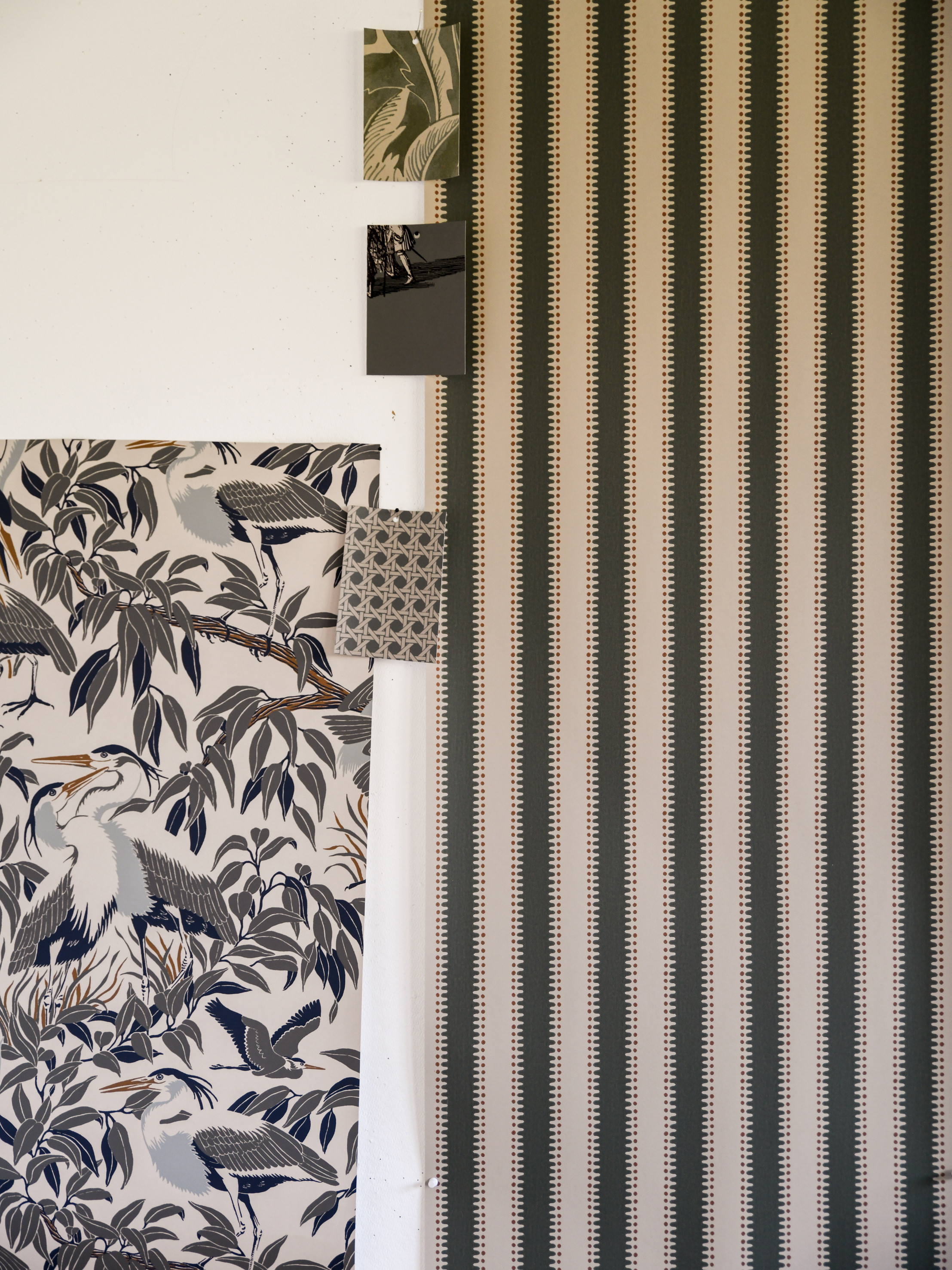 Olive Green and Cream Jagged Stripe Wallpaper | Långelid