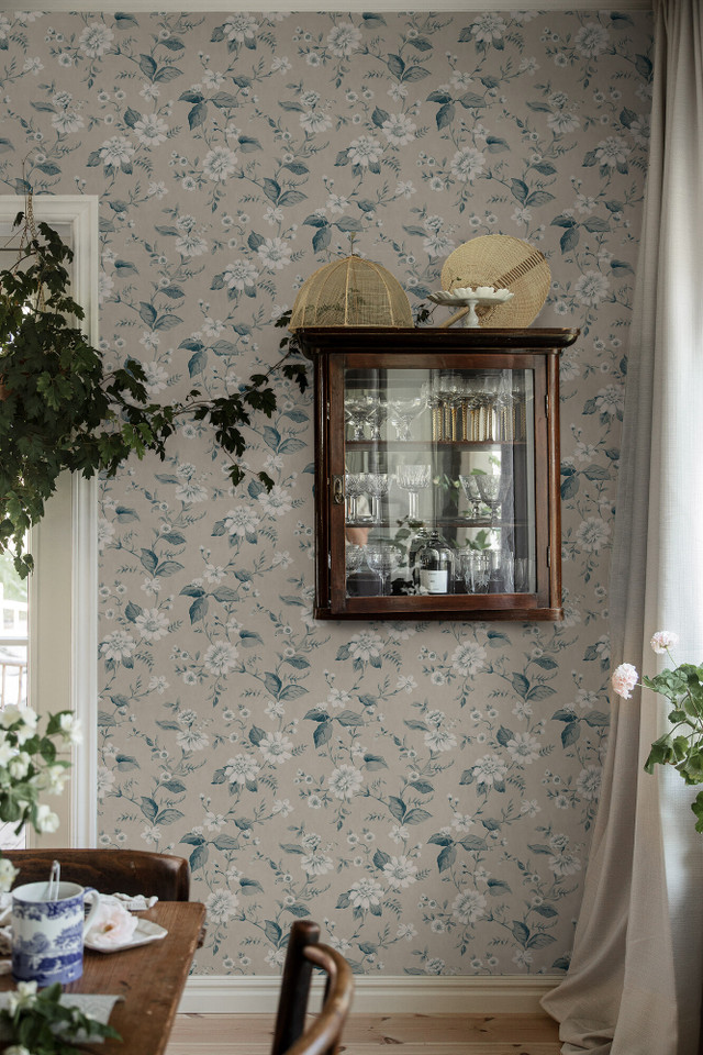 Floral Vintage Country Style Blue Wallpaper | Borastapeter Lauras Cottage