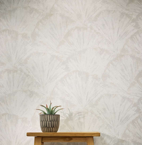 Metallic Silver and Cream Small Scale Fan Palm Textured Wallpaper ...