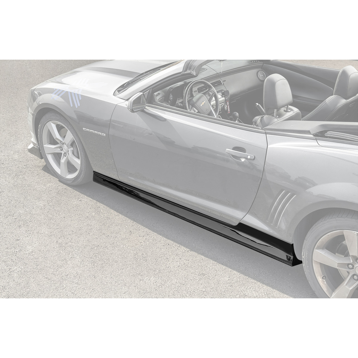 car with black side panels