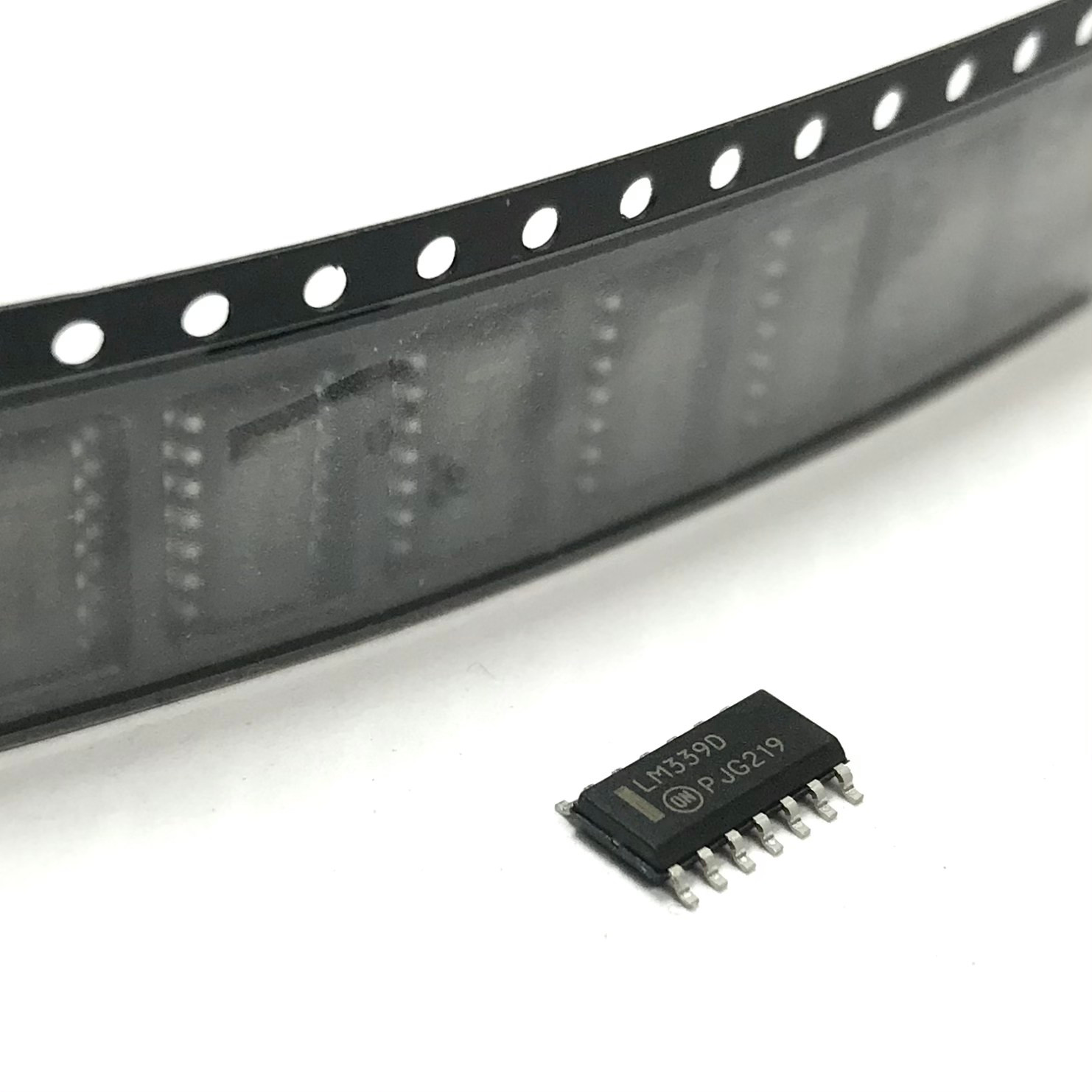 (PKG of 10) LM339D Quad Analog Comparator, SMD, SOIC-14, ON ...